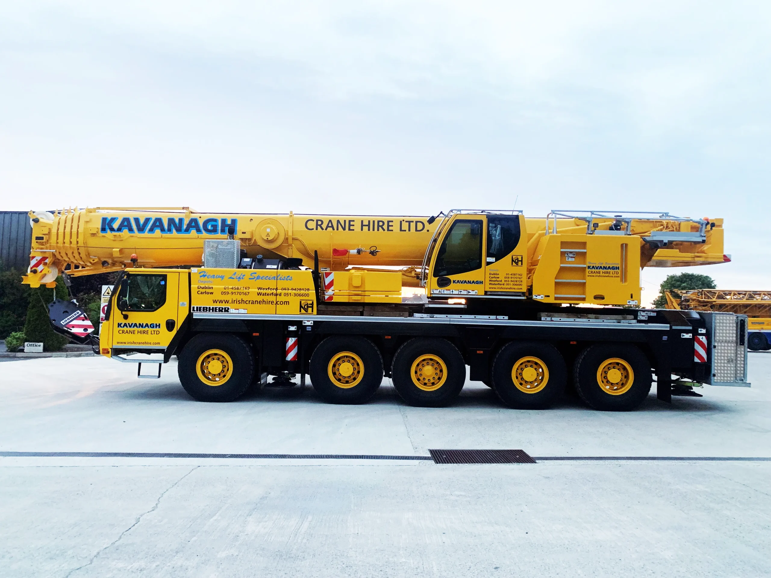 Liebherr LTM1130 5.1 130T Crane - Kavanagh Crane Hire Ireland